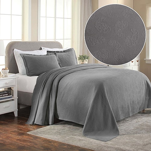 Click here for Superior 100 Cotton Paisley Matelasse All-Season 3... prices