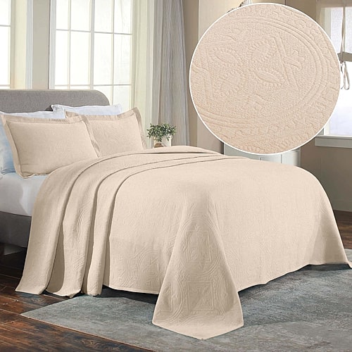 Click here for SUPERIOR Celtic Circle Textured Woven Jacquard Bed... prices