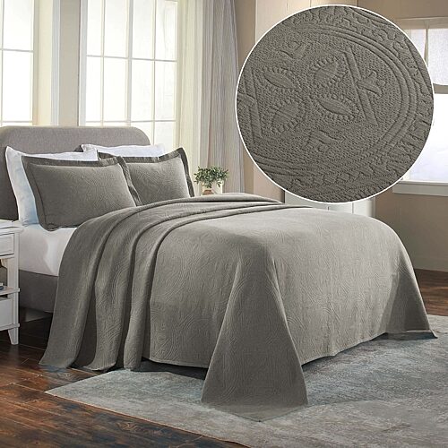 Click here for SUPERIOR Celtic Circle Textured Woven Jacquard Bed... prices