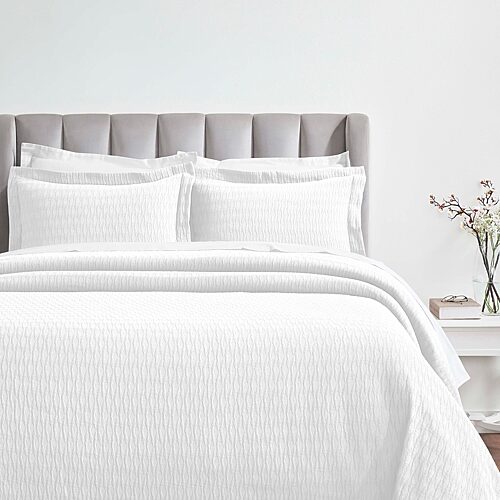 Click here for SUPERIOR Calvert Cotton Lattice Geometric Jacquard... prices