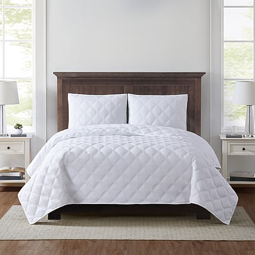 Click here for Truly Soft Everyday 3D Puff Solid Quilt Set  One S... prices