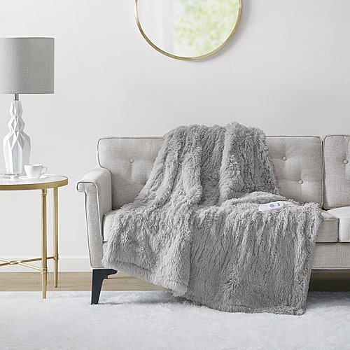 Click here for Serta Leena Shaggy Faux Fur Heated Throw  One Size... prices