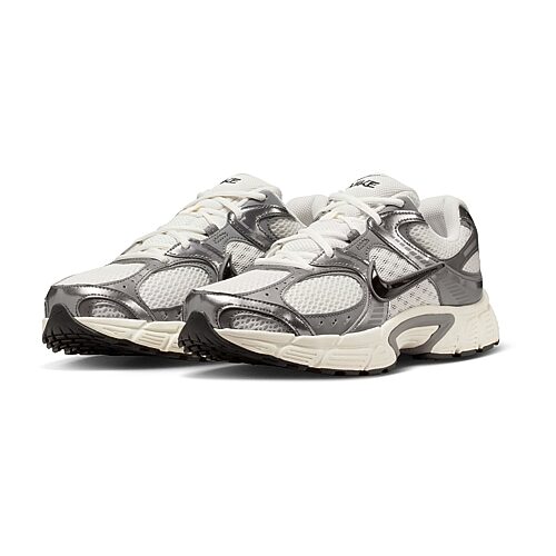 Click here for Nike V5 RNR Mens Sneakers  13 Medium  White prices