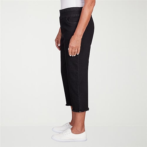 Click here for Alfred Dunner Classics Womens Mid Rise Capri Jean... prices