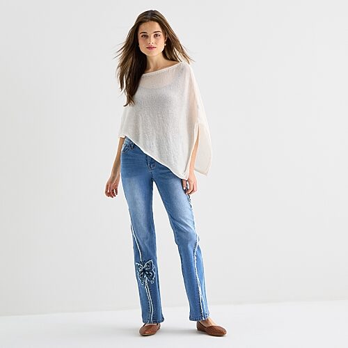 Click here for Forever 21 Womens Juniors Bootcut Jean  8  Blue prices
