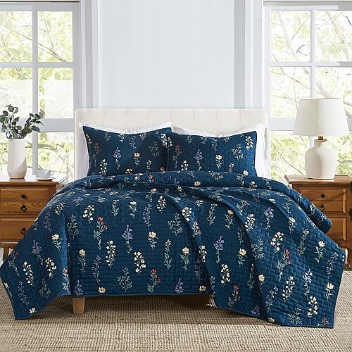 Click here for Cannon Avery Floral 3pc. Quilt Set prices