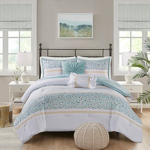 Click here for Madison Park Caralie Seersucker 5-Pc. Comforter Se... prices