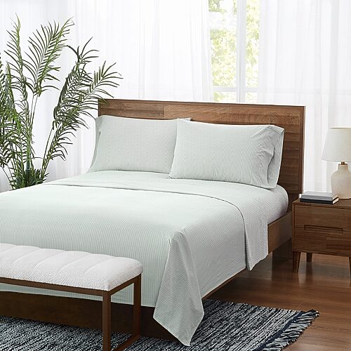 Click here for Brooklyn Loom Pinstripe 4pc. Sheet Set prices