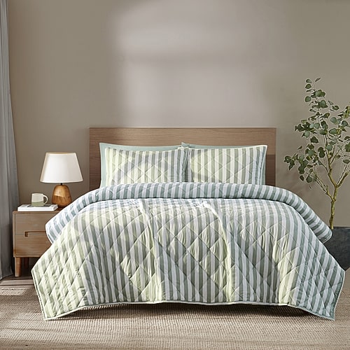 Click here for Brooklyn Loom Levi Stripe 3pc. Quilt Set prices