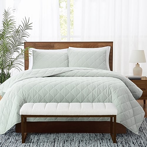 Click here for Brooklyn Loom Pinstripe 3pc. Quilt Set prices
