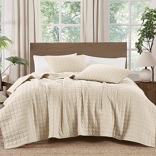 Click here for Brooklyn Loom Matte Cotton Velvet Wavy Square 3pc.... prices