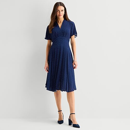 Click here for Rabbit Rabbit Rabbit Design Womens Midi V Neck Sho... prices
