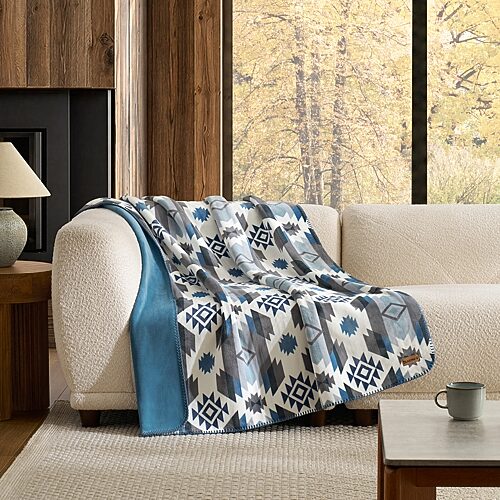 Click here for Bearpaw Canyon Coco Flannel Washable Midweight Thr... prices