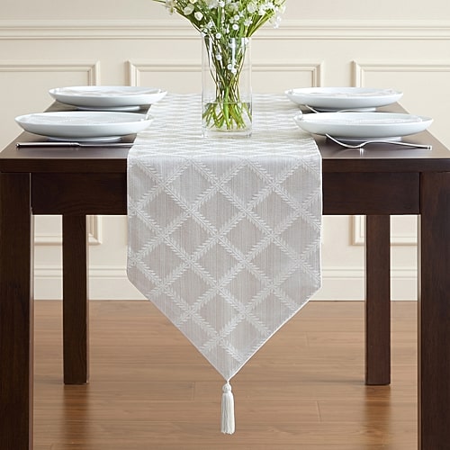 Click here for Lenox Laurel Leaf Table Runner  One Size  Silver prices