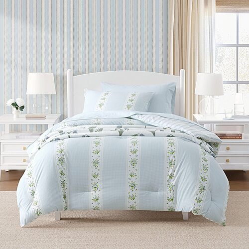 Click here for Martha Stewart Dionne Washable Throw  One Size  Bl... prices