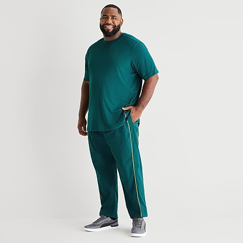 Click here for Shaquille ONeal XLG Mens Moisture Wicking Cuffed R... prices