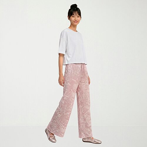 Click here for PUMA Womens Wide Leg Regular Fit Fleece Sweatpant... prices
