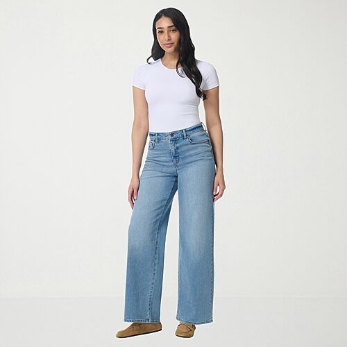 Click here for Gloria Vanderbilt Womens High Rise Wide Leg Jean... prices