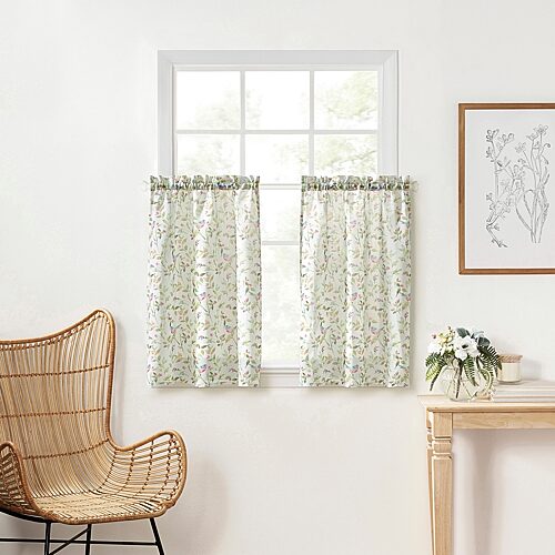 Click here for Martha Stewart Kensington Tier Kitchen Curtains prices