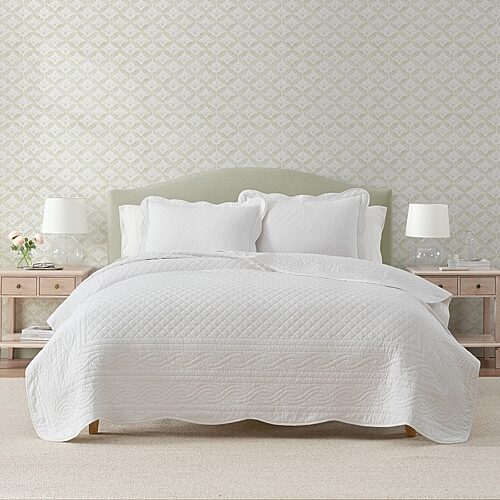 Click here for Martha Stewart Vintage Scallop Quilt Set  One Size... prices