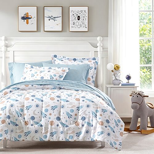 Click here for Dream Factory Milky Way Comforter Set  One Size  B... prices