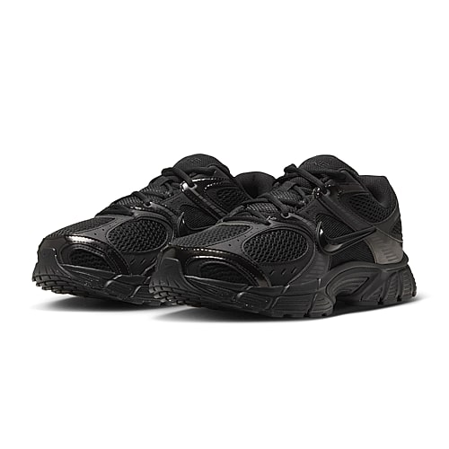 Click here for Nike V5 RNR Mens Sneakers  7 Wide  Black prices