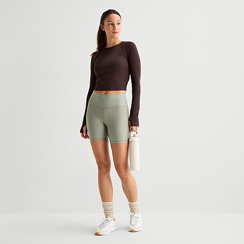Click here for Xersion EverContour+ Womens 6 High Rise Quick Dry... prices