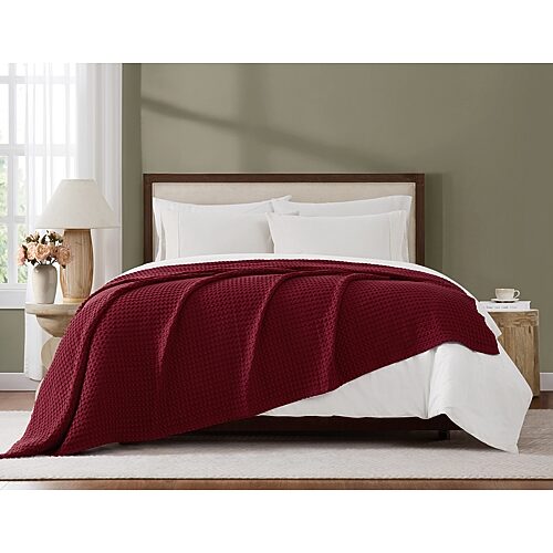 Click here for Brooklyn Loom Cotton Waffle Blanket  One Size  Red prices