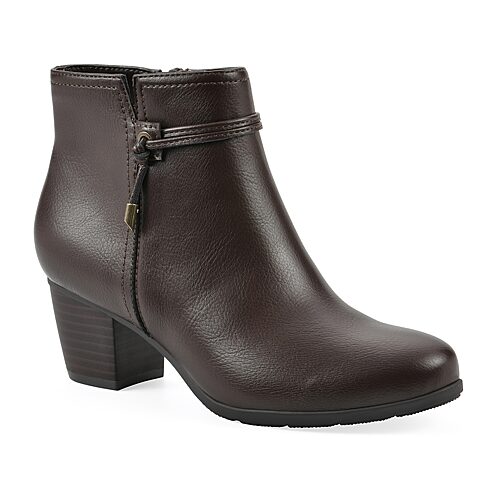 Click here for CLIFFS BY WHITE MOUNTAIN Womens Fall 2026 Block He... prices